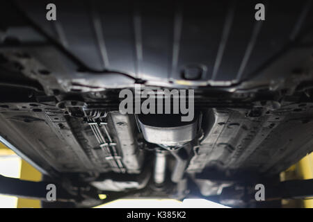 Car repair on a lift for the repair of the chassis, automatic ...