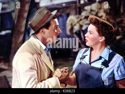 SUMMER STOCK, Gene Kelly, Judy Garland, Phil Silvers, 1950 Stock Photo ...