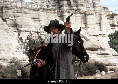 WYATT EARP -1994 KEVIN COSTNER Stock Photo - Alamy