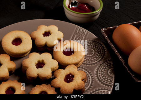 cherry, jam, biscuit, biscuits, cookies, food, aliment, sweet, sweets ...