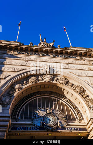England, London, Waterloo Station, Main Entrance Stock Photo - Alamy