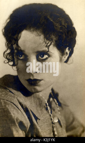 ELSA LANCHESTER British Actress Stock Photo - Alamy