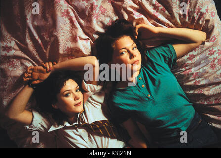 ME WITHOUT YOU, Anna Friel, Michelle Williams, 2001 Stock Photo - Alamy