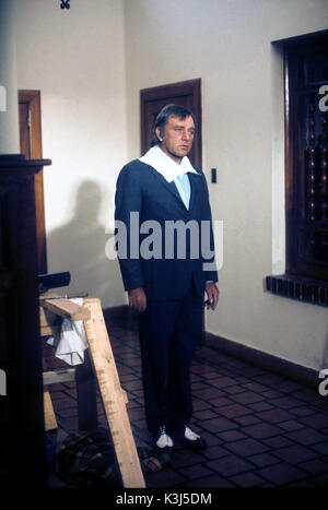 HAMMERSMITH IS OUT RICHARD BURTON Date: 1972 Stock Photo - Alamy