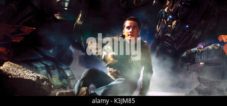 TRANSFORMERS PETER CULLEN voices Optimus Prime TRANSFORMERS Date: 2007 ...