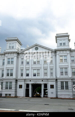 Latrobe Gate (Main Gate), Washington Navy Yard, M Street SE, Washington ...