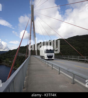 Inderoy, Trondelag, Norway. 8th Aug, 2017. The Skarnsundet, skarnsund ...