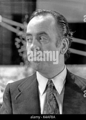 Wolfgang Rademann, deutscher Journalist und Fernsehproduzent (links ...