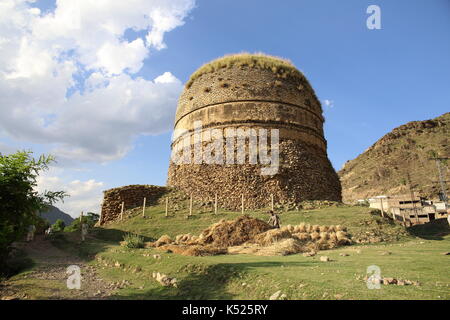 Buddhist stupa in Swat ,Pakistan Stock Photo - Alamy