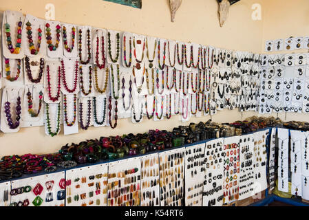 Zebu horn crafts for sale at a workshop, Maminirina cornet des zebu ...