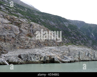 ROCKY CLIFFS AT SEASIDE, ALASKA Stock Photo - Alamy