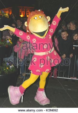 Fizz of The Tweenies. Fizz of The Tweenies meets the crowds at the ...