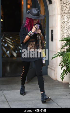 Bella Thorne goes to Jose Eber salon in Beverly Hills Featuring: Bella ...