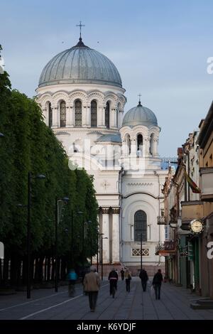Lithuania, Central Lithuania, Kaunas, Laisves Aleja street, sculpture ...