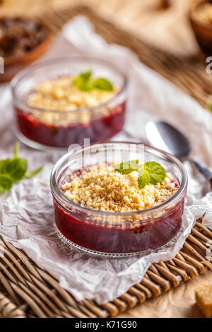 Summer fruit crumble Stock Photo - Alamy