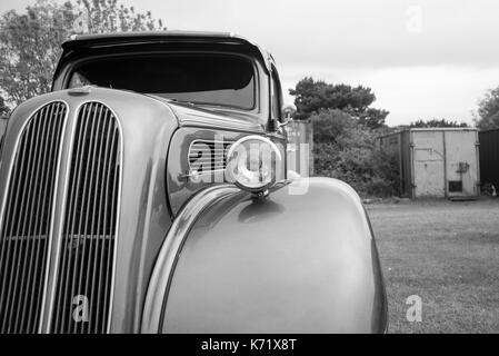 Ford Pop British Hot Rod - Modified Ford Popular Stock Photo - Alamy