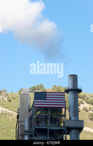The Ash Grove Cement Plant near Durkee, Oregon Stock Photo - Alamy