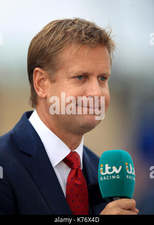 Ed Chamberlin, ITV Racing presenter Stock Photo - Alamy