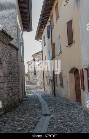 Venzone. After the earthquake. The most beautiful village in italy ...
