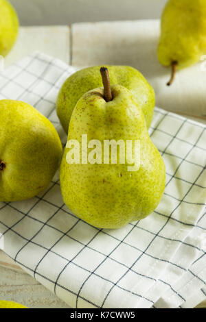 Raw Green Organic Bartlett Pears Ready to Eat Stock Photo - Alamy