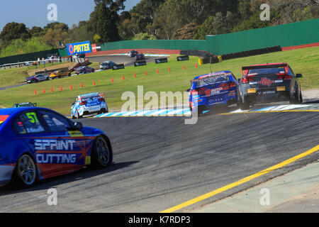 MELBOURNE, AUSTRALIA - 17 SEPTEMBER: The Dunlop Super2 Series during ...