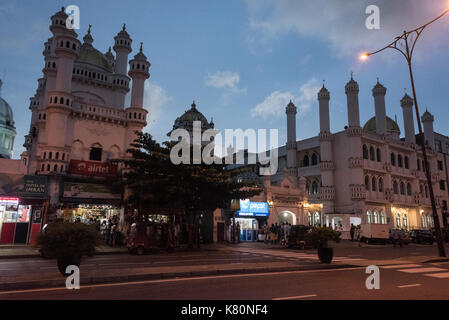 At dusk at the Devatagaha Jummah Masjid Mosque (Shaikh Usman Waliyullah Shrine) in Town Hall ...