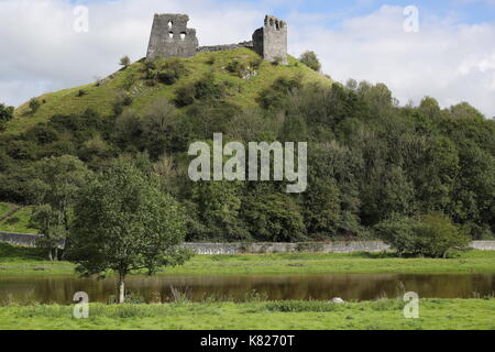 The medieval castle viewed from the remains of the Roman fort (Fanum ...