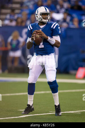 Arizona Cardinals quarterback Jacoby Brissett throws during practice at ...