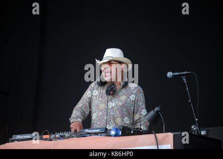 Coronation Street actor Craig Charles June 2006 with his wife Jackie ...