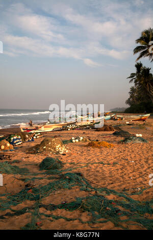 beach wadduwa western province sri lanka Stock Photo - Alamy