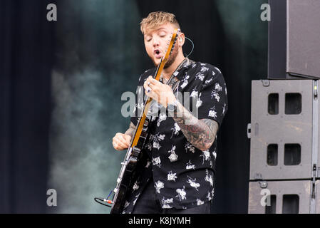 James Arthur performs at V Festival watched by girlfriend Jessica Grist ...