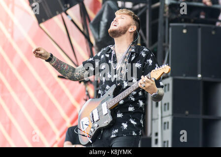 James Arthur performs at V Festival watched by girlfriend Jessica Grist ...