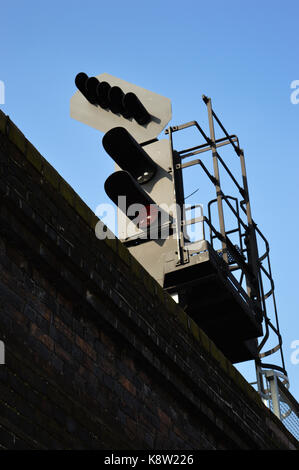 Old vintage traffic signals / traffic lights on the Isle of Wight ...