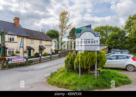 Welcome to Devon sign North Devon England Stock Photo - Alamy