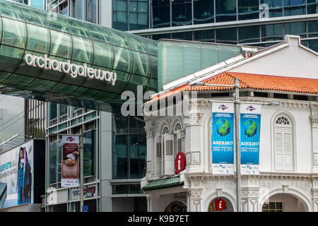 Orchard Road with Orchard-gateway Shopping Mall and glass tubular ...