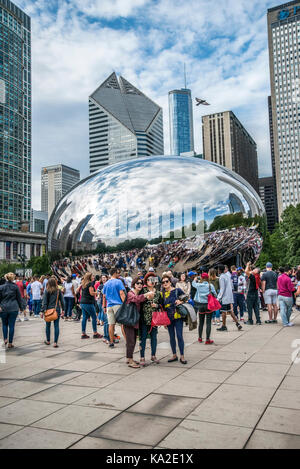 Chicago, street scenes in Chicago's Millenium Park with the Silver Bean ...