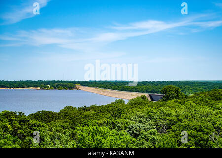 Kaw lake, with a hydroelectric dam in north central Oklahoma near Kaw ...