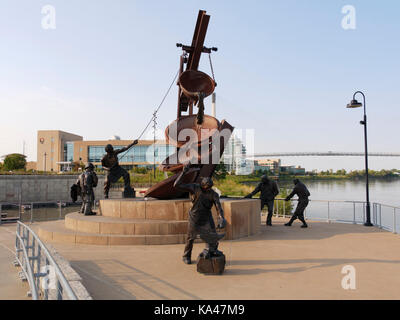 Monument to Labor statue, Omaha, Nebraska. Matthew J. Placzek sculptor ...