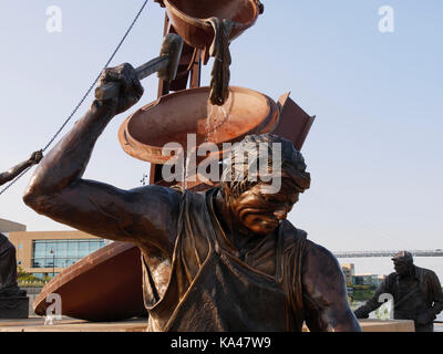 Monument to Labor statue, Omaha, Nebraska. Matthew J. Placzek sculptor ...