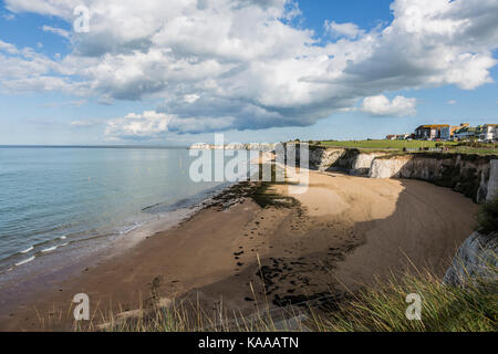 Foreness Bay, Cliftonville, Kent Stock Photo - Alamy