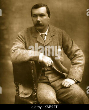 Arthur Conan Doyle. Portrait of the British writer and physician, Sir ...
