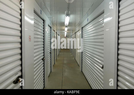 Interior of lock up storage facility Stock Photo - Alamy