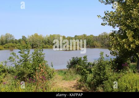 A sunny day in the parks of Butler County Ohio Stock Photo - Alamy