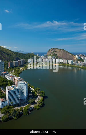 Aerial view of the Lagoa Rodrigo de Freitas (lagoon) in Rio de Janeiro ...