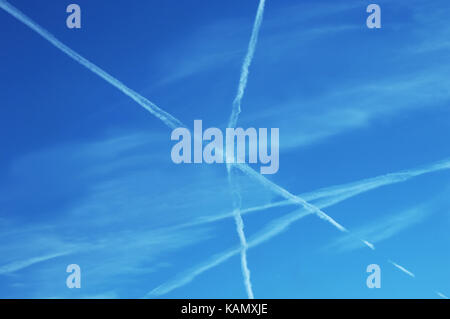 Jet flight patterns form an X in the sky. Geometric math principle is ...