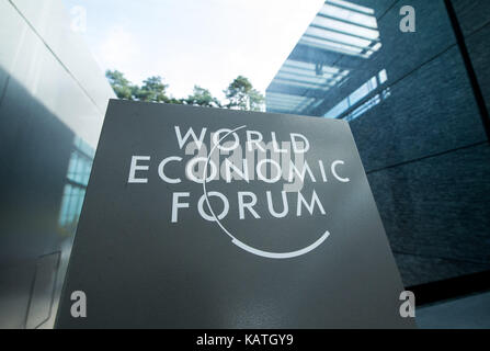 Geneva, WEF headquarters in Geneva. 15th Jan, 2014. Klaus Schwab (3rd R ...
