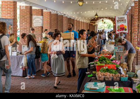 Headhouse Square, is a historic district in the Society Hill ...