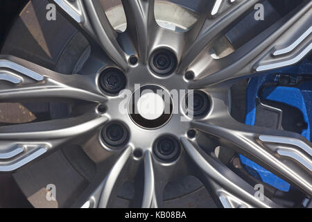 Close up of rims from a sports car Stock Photo - Alamy