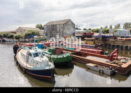 Wakefield Wharf and Boatyard, Calder & Hebble Navigation, Wakefield ...
