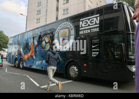 Manchester City Team Bus Stock Photo - Alamy